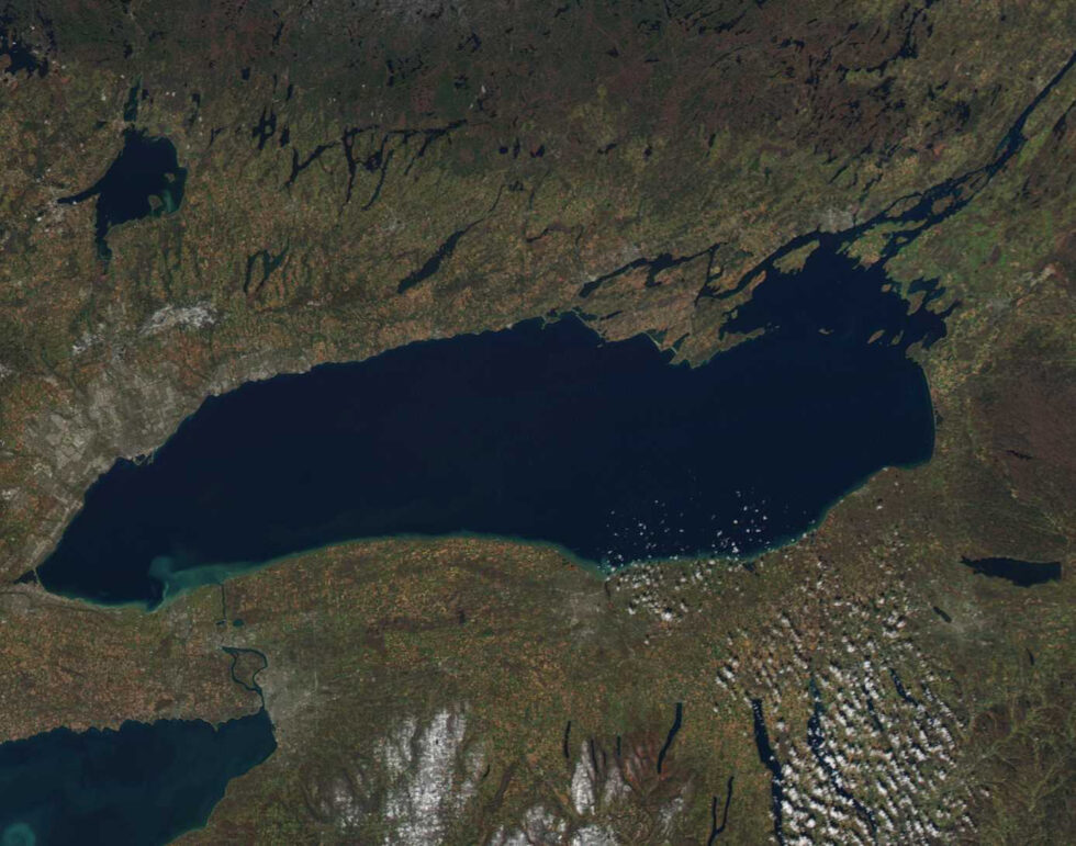 Listening to Storm Waves Beneath Lake Ontario | CIGLR